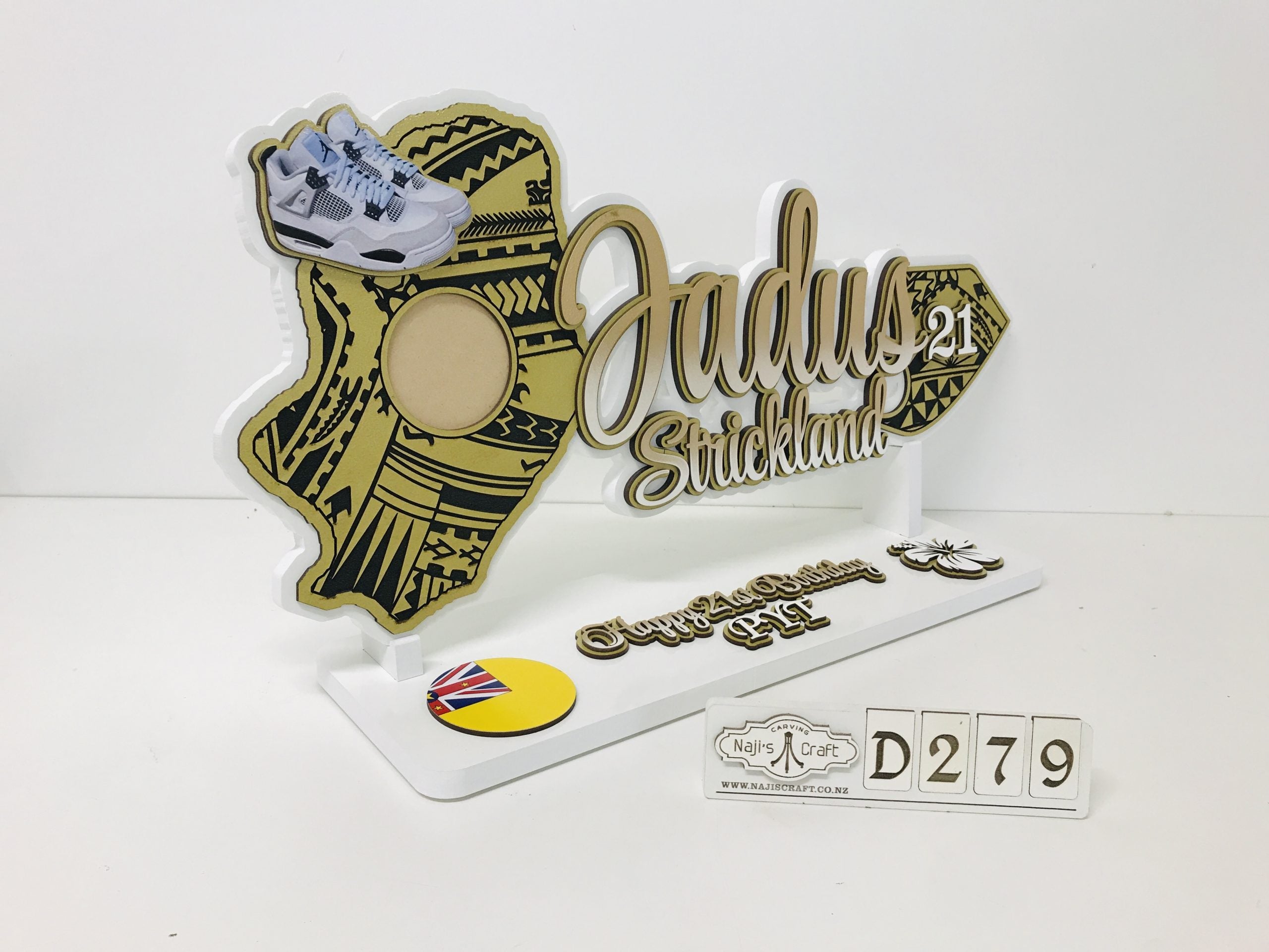 D279 Niuean 21st Key – Naji's Craft